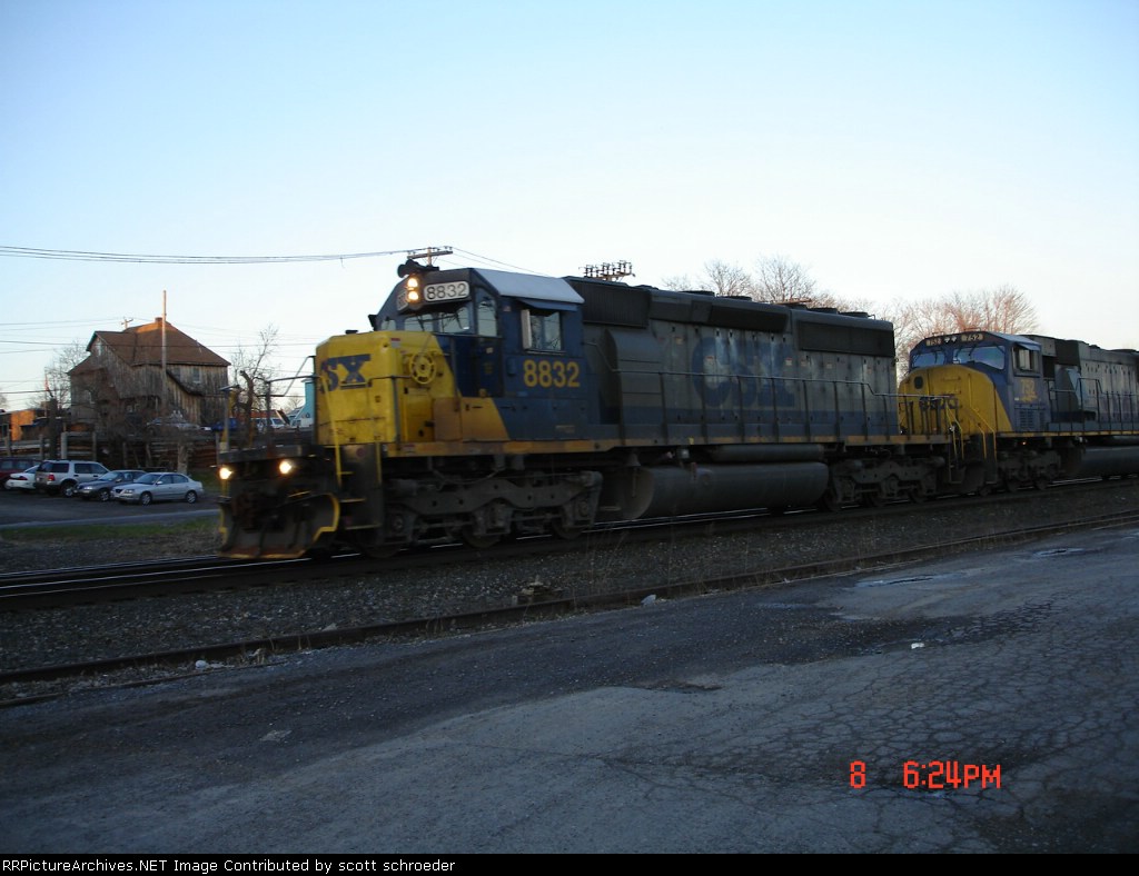 CSX 8832 (SD40-2) & CSX 752 (SD70MAC) head WB on the #2 Track